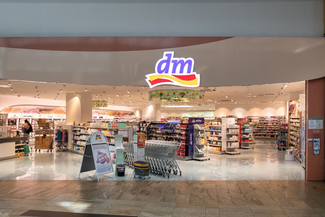 dm